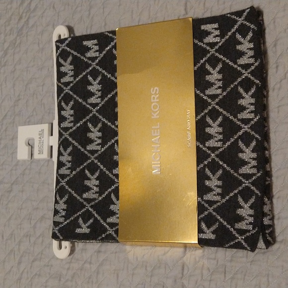 Michael Kors | Accessories | Nwt Michael Kors Signature Scarf | Poshmark